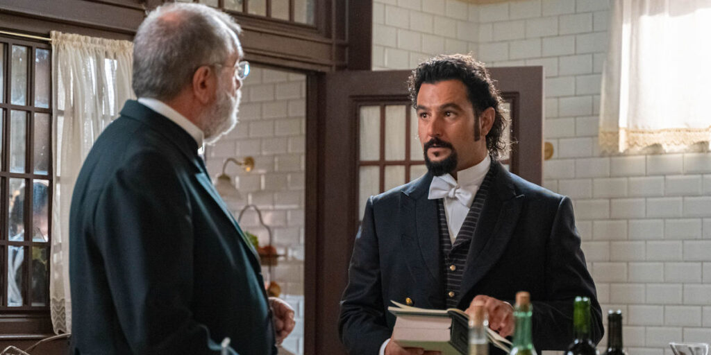 La promessa, anticipazioni 21 luglio 2024: Romulo è molto esigente con Mauro!