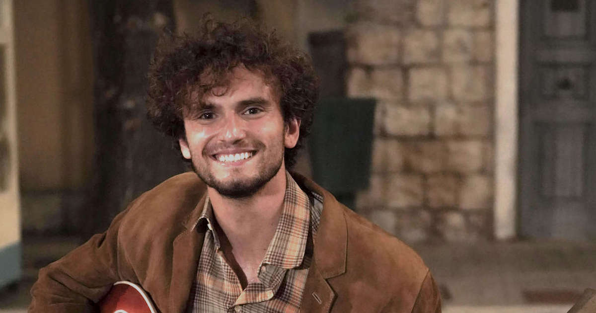 Il paradiso delle signore: Johnny non piacerà a Irene. Oppure... sì ...